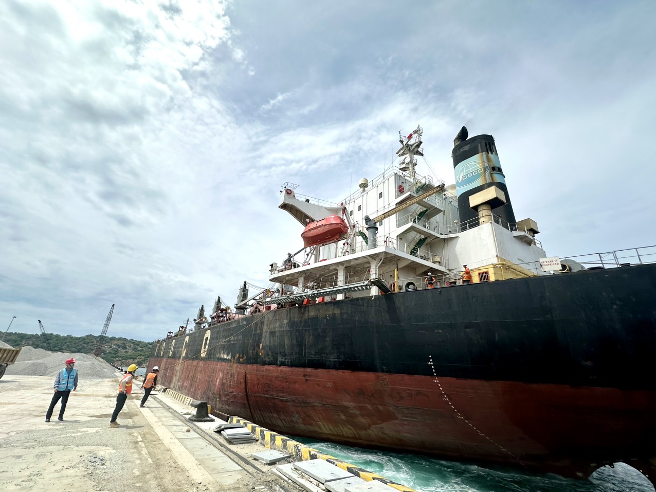 Cảng biển tổng hợp quốc tế Trung Nam - Cà Ná, huyện Thuận Nam, Ninh ...